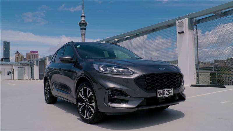 We video review the Ford Escape ST-Line X PHEV | Car Tests